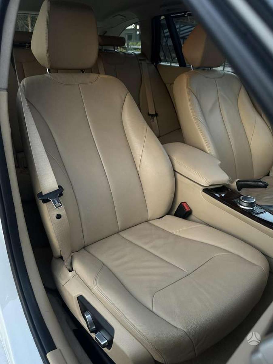 White BMW 320 2019 in Utena, with an engine capacity of 2.00 L and mileage of 204 thousand km for 11800 €, photo 22 on AUTOMOTO.COM.LV