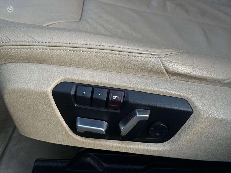 White BMW 320 2019 in Utena, with an engine capacity of 2.00 L and mileage of 204 thousand km for 11800 €, photo 24 on AUTOMOTO.COM.LV