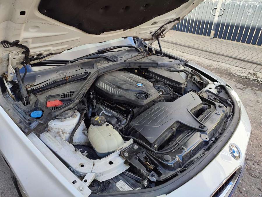 Balts BMW 320 2019 Marijampole, ar dzinēja tilpumu 2.00 L un nobraukumu 320 tūkst. km par 8800 €, foto 11 vietnē AUTOMOTO.COM.LV