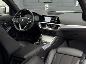 White BMW 320 2019 in Kaunas, with an engine capacity of 2.00 L and mileage of 221 thousand km for 17990 €, photo 3 on AUTOMOTO.COM.LV