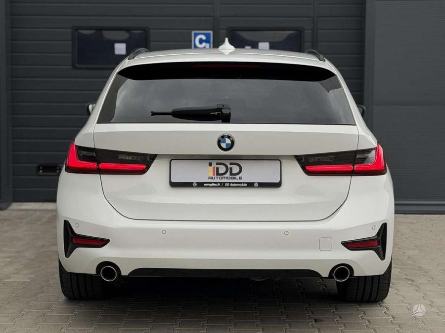 White BMW 320 2019 in Kaunas, with an engine capacity of 2.00 L and mileage of 221 thousand km for 17990 €, photo 9 on AUTOMOTO.COM.LV