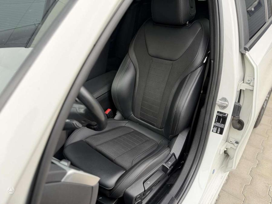White BMW 320 2019 in Kaunas, with an engine capacity of 2.00 L and mileage of 221 thousand km for 17990 €, photo 12 on AUTOMOTO.COM.LV