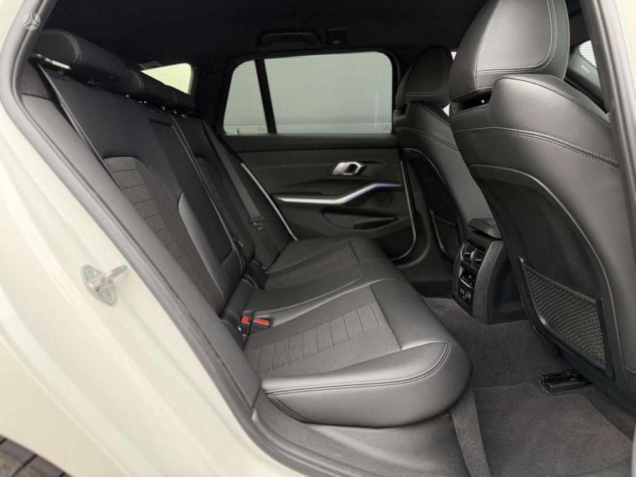 White BMW 320 2019 in Kaunas, with an engine capacity of 2.00 L and mileage of 221 thousand km for 17990 €, photo 15 on AUTOMOTO.COM.LV