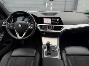 White BMW 320 2019 in Kaunas, with an engine capacity of 2.00 L and mileage of 221 thousand km for 17990 €, photo 19 on AUTOMOTO.COM.LV
