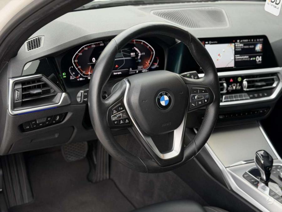 White BMW 320 2019 in Kaunas, with an engine capacity of 2.00 L and mileage of 221 thousand km for 17990 €, photo 22 on AUTOMOTO.COM.LV