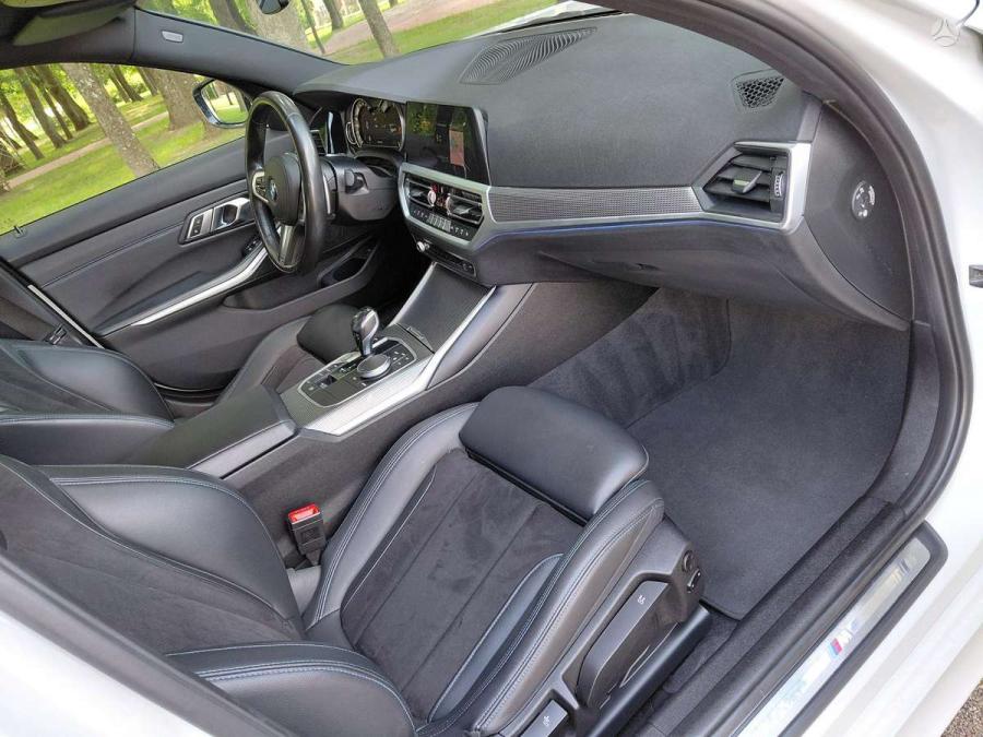 White BMW 320 2019 in Vilkaviskis, with an engine capacity of 2.00 L and mileage of 182 thousand km for 18300 €, photo 29 on AUTOMOTO.COM.LV