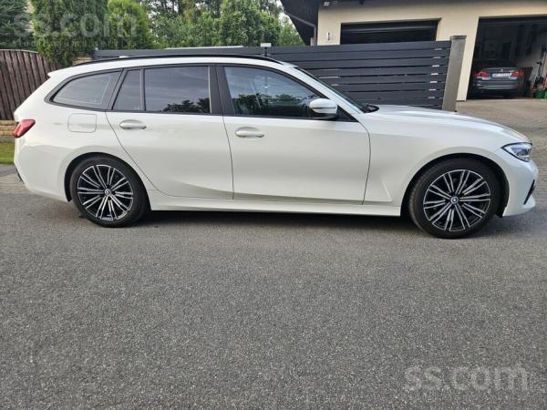 White BMW 320 2019 in Riga, with an engine capacity of 2.00 L and mileage of 253 thousand km for 17950 €, photo 3 on AUTOMOTO.COM.LV
