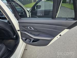 Balts BMW 320 2019 Rīga, ar dzinēja tilpumu 2.00 L un nobraukumu 253 tūkst. km par 17950 €, foto 18 vietnē AUTOMOTO.COM.LV