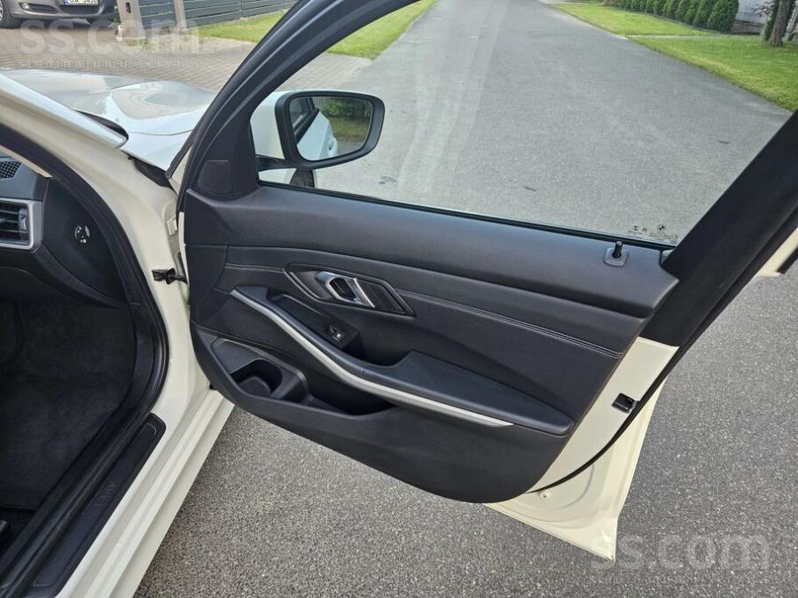 Balts BMW 320 2019 Rīga, ar dzinēja tilpumu 2.00 L un nobraukumu 253 tūkst. km par 17950 €, foto 20 vietnē AUTOMOTO.COM.LV