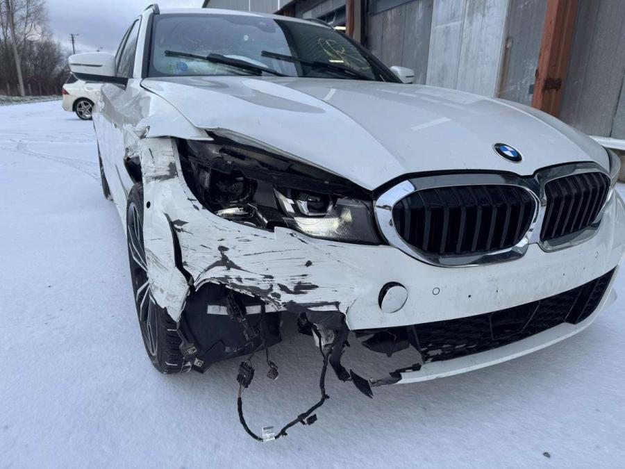 Balts BMW 320 2020 Alīta, ar dzinēja tilpumu 2.00 L un nobraukumu 126 tūkst. km par 11000 €, foto 6 vietnē AUTOMOTO.COM.LV