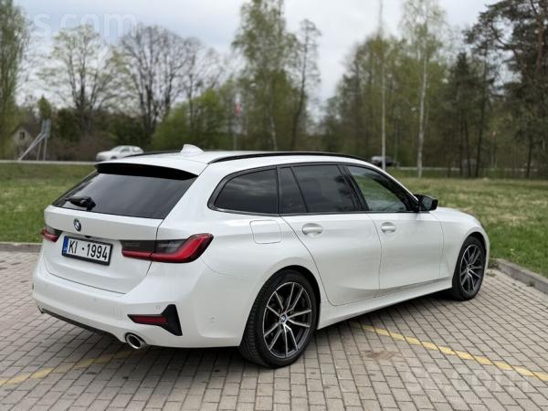 White BMW 320 2020 in Riga, with an engine capacity of 2.00 L and mileage of 229 thousand km for 18900 €, photo 4 on AUTOMOTO.COM.LV