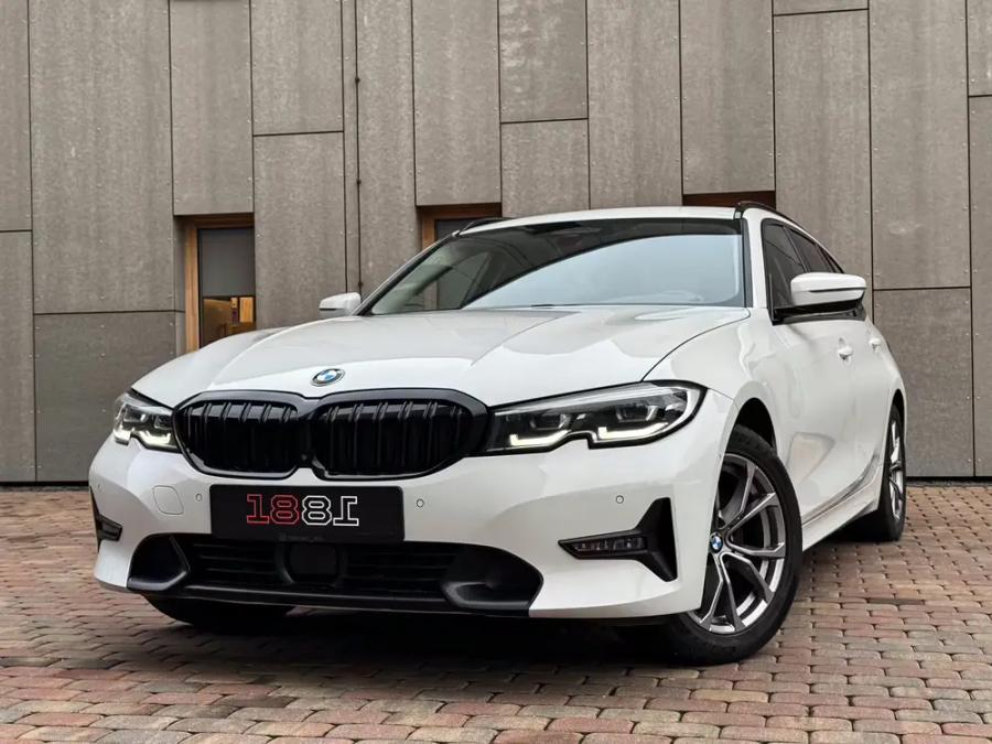 White BMW 320 2020 in Riga, with an engine capacity of 2.00 L and mileage of 224 thousand km for 15500 €, photo 1 on AUTOMOTO.COM.LV