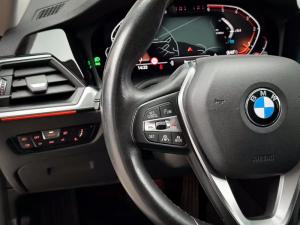 White BMW 320 2020 in Riga, with an engine capacity of 2.00 L and mileage of 224 thousand km for 15500 €, photo 12 on AUTOMOTO.COM.LV