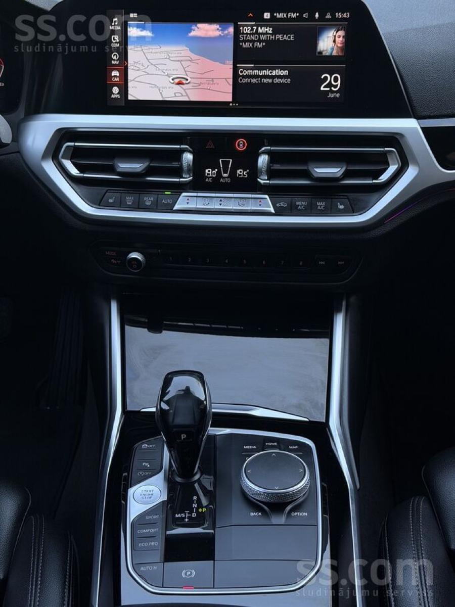 White BMW 320 2020 in Riga, with an engine capacity of 2.00 L and mileage of 184 thousand km for 17480 €, photo 13 on AUTOMOTO.COM.LV