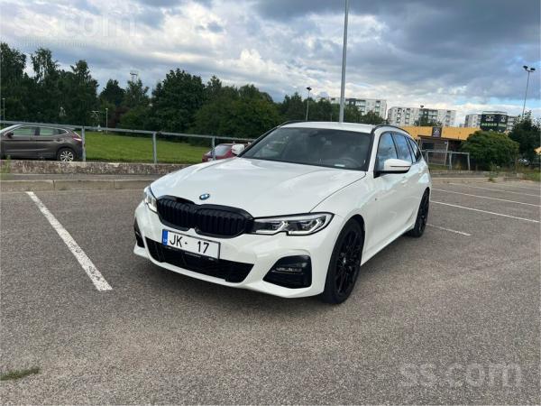 Белый БМВ 320 2020 в Рига, объемом двигателя 2.00 л и пробегом 90 тыс. км за 25000 €, фото 1 на AUTOMOTO.COM.LV