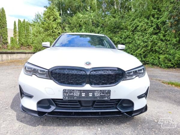 White BMW 320 2020 in Vilnius, with an engine capacity of 2.00 L and mileage of 116 thousand km for 18900 €, photo 4 on AUTOMOTO.COM.LV