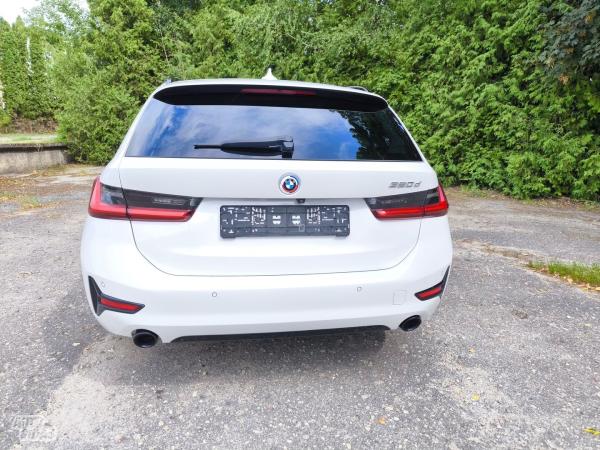White BMW 320 2020 in Vilnius, with an engine capacity of 2.00 L and mileage of 116 thousand km for 18900 €, photo 8 on AUTOMOTO.COM.LV
