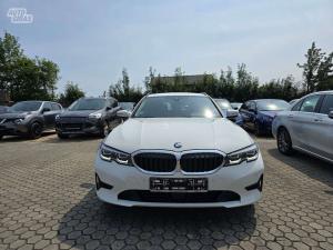 White BMW 320 2021 in Kaunas, with an engine capacity of 2.00 L and mileage of 99 thousand km for 25995 €, photo 9 on AUTOMOTO.COM.LV
