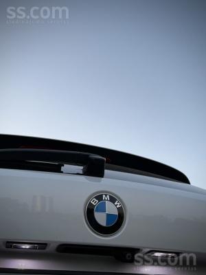 White BMW 320 2021 in Riga, with an engine capacity of 2.00 L and mileage of 202 thousand km for 21500 €, photo 14 on AUTOMOTO.COM.LV