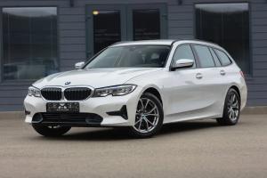 White BMW 320 2021 in Jelgava, with an engine capacity of 2.00 L and mileage of 230 thousand km for 17900 €, photo 4 on AUTOMOTO.COM.LV