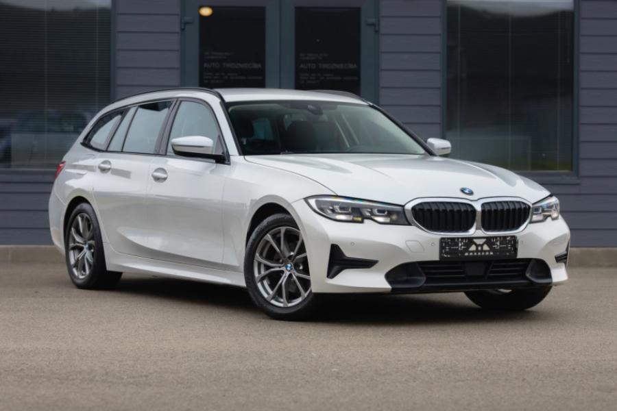 White BMW 320 2021 in Riga, with an engine capacity of 2.00 L and mileage of 230 thousand km for 18950 €, photo 1 on AUTOMOTO.COM.LV