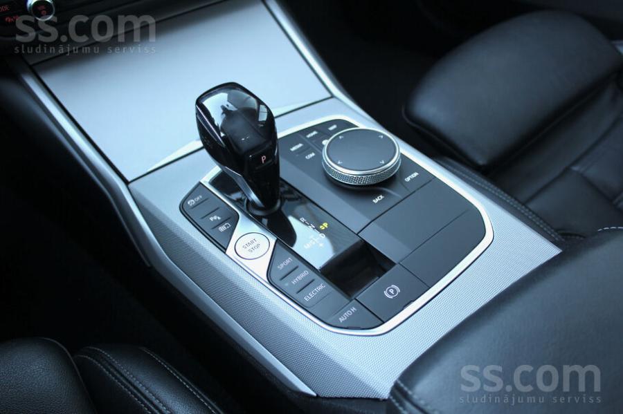 Balts BMW 320 2021 Liepāja, ar dzinēja tilpumu 2.00 L un nobraukumu 176 tūkst. km par 19800 €, foto 14 vietnē AUTOMOTO.COM.LV