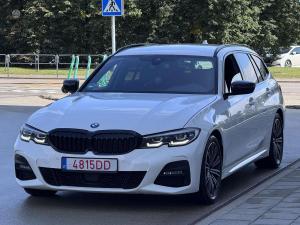 White BMW 320 2021 in Vilnius, with an engine capacity of 2.00 L and mileage of 239 thousand km for 20700 €, photo 3 on AUTOMOTO.COM.LV