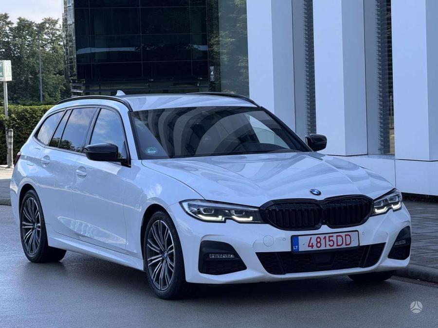 White BMW 320 2021 in Vilnius, with an engine capacity of 2.00 L and mileage of 239 thousand km for 20700 €, photo 5 on AUTOMOTO.COM.LV