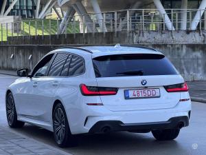 White BMW 320 2021 in Vilnius, with an engine capacity of 2.00 L and mileage of 239 thousand km for 20700 €, photo 8 on AUTOMOTO.COM.LV