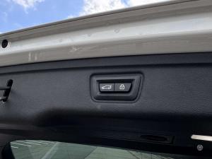 Balts BMW 320 2021 Viļņa, ar dzinēja tilpumu 2.00 L un nobraukumu 239 tūkst. km par 20700 €, foto 28 vietnē AUTOMOTO.COM.LV