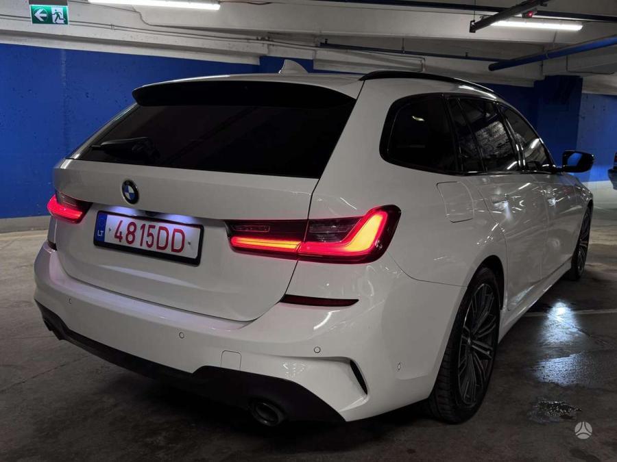 Balts BMW 320 2021 Viļņa, ar dzinēja tilpumu 2.00 L un nobraukumu 239 tūkst. km par 20700 €, foto 37 vietnē AUTOMOTO.COM.LV