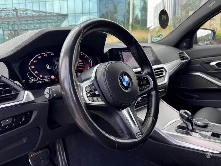 Balts BMW 320 2021 Viļņa, ar dzinēja tilpumu 2.00 L un nobraukumu 240 tūkst. km par 22500 €, foto 22 vietnē AUTOMOTO.COM.LV