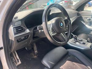 White BMW 320 2021 in Panevezys, with an engine capacity of 2.00 L and mileage of 75 thousand km for 13000 €, photo 6 on AUTOMOTO.COM.LV