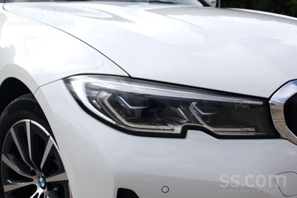 White BMW 320 2021 in Liepaja, with an engine capacity of 2.00 L and mileage of 176 thousand km for 19900 €, photo 5 on AUTOMOTO.COM.LV