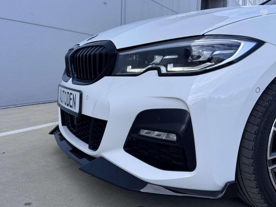 White BMW 320 2021 in Vilnius, with an engine capacity of 2.00 L and mileage of 240 thousand km for 19900 €, photo 8 on AUTOMOTO.COM.LV