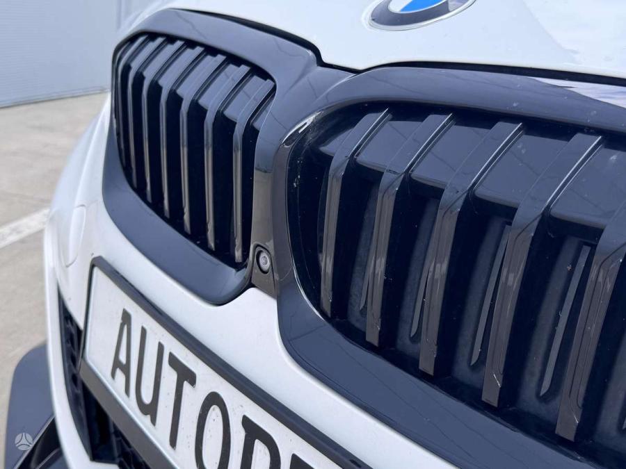 White BMW 320 2021 in Vilnius, with an engine capacity of 2.00 L and mileage of 240 thousand km for 19900 €, photo 11 on AUTOMOTO.COM.LV