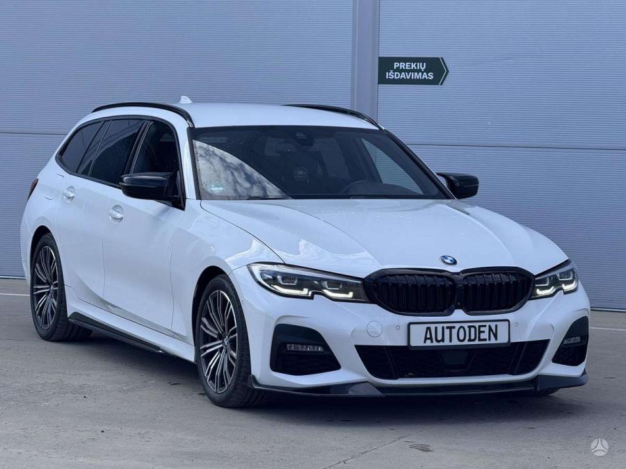 White BMW 320 2021 in Vilnius, with an engine capacity of 2.00 L and mileage of 240 thousand km for 19900 €, photo 1 on AUTOMOTO.COM.LV