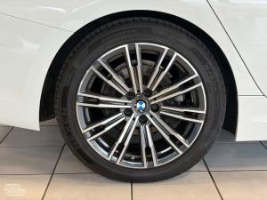 Balts BMW 320 2022 Kauņa, ar dzinēja tilpumu 2.00 L un nobraukumu 98 tūkst. km par 30890 €, foto 13 vietnē AUTOMOTO.COM.LV