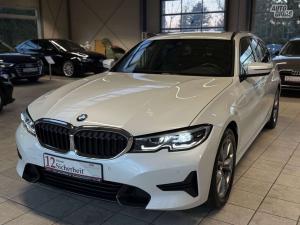 Balts BMW 320 2022 Kauņa, ar dzinēja tilpumu 2.00 L un nobraukumu 45 tūkst. km par 30076 €, foto  vietnē AUTOMOTO.COM.LV
