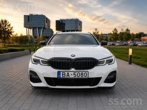 White BMW 320 2022 in Riga, with an engine capacity of 2.00 L and mileage of 174 thousand km for 21400 €, photo 14 on AUTOMOTO.COM.LV