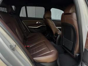 White BMW 320 2022 in Riga, with an engine capacity of 2.00 L and mileage of 169 thousand km for 22000 €, photo 18 on AUTOMOTO.COM.LV