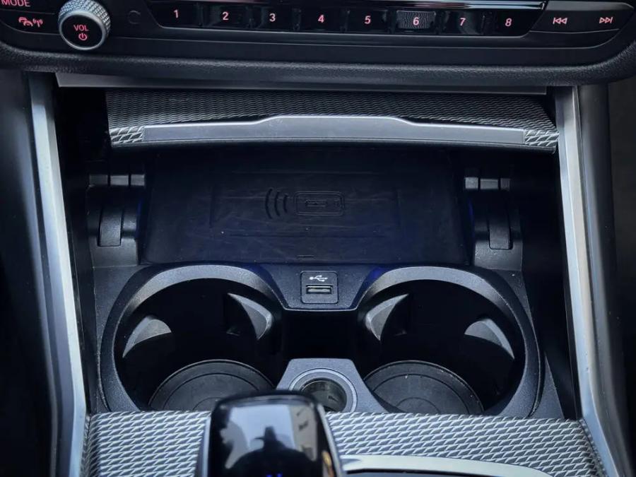 Balts BMW 320 2022 Rīga, ar dzinēja tilpumu 2.00 L un nobraukumu 185 tūkst. km par 24900 €, foto 21 vietnē AUTOMOTO.COM.LV