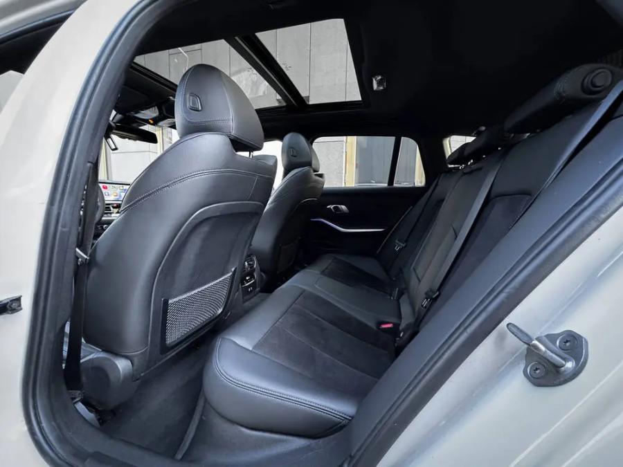 Balts BMW 320 2022 Rīga, ar dzinēja tilpumu 2.00 L un nobraukumu 185 tūkst. km par 24900 €, foto 38 vietnē AUTOMOTO.COM.LV