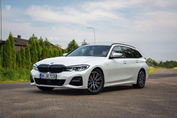 White BMW 320 2022 in Elektrenai, with an engine capacity of 2.00 L and mileage of 194 thousand km for 20450 €, photo 1 on AUTOMOTO.COM.LV