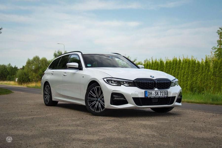 White BMW 320 2022 in Elektrenai, with an engine capacity of 2.00 L and mileage of 194 thousand km for 20450 €, photo 4 on AUTOMOTO.COM.LV