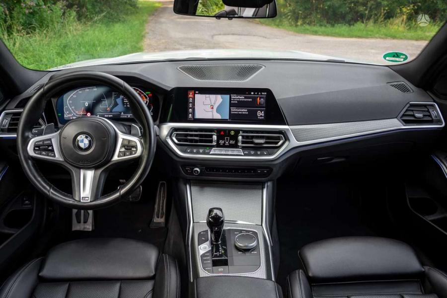 White BMW 320 2022 in Elektrenai, with an engine capacity of 2.00 L and mileage of 194 thousand km for 20450 €, photo 10 on AUTOMOTO.COM.LV