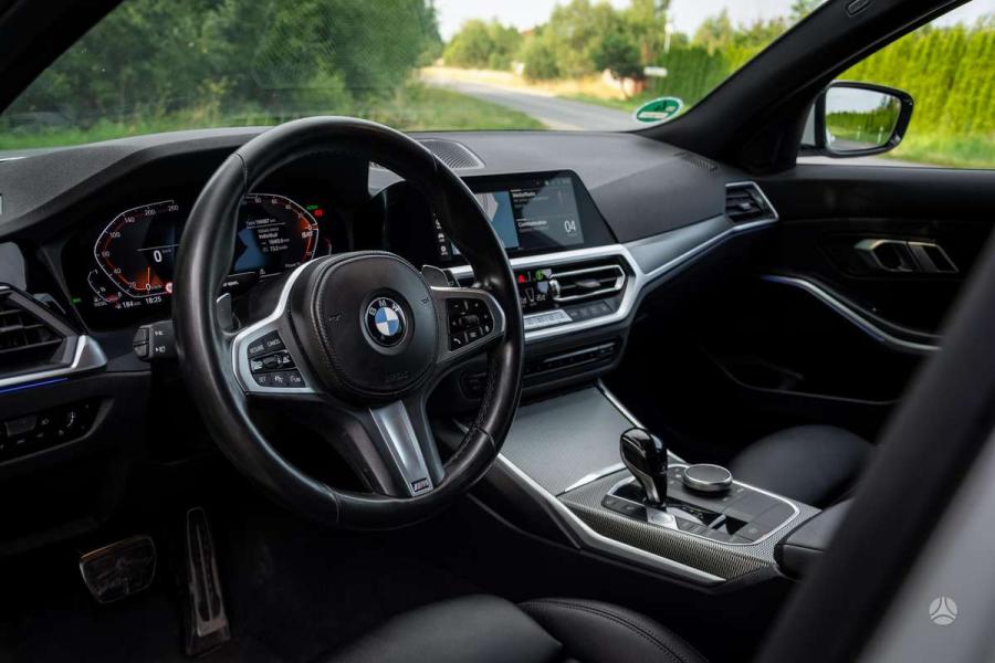 White BMW 320 2022 in Elektrenai, with an engine capacity of 2.00 L and mileage of 194 thousand km for 20450 €, photo 12 on AUTOMOTO.COM.LV