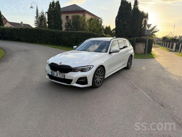 White BMW 320 2022 in Bauska, with an engine capacity of 2.00 L and mileage of 184 thousand km for 18800 €, photo 2 on AUTOMOTO.COM.LV