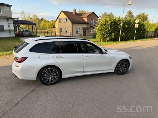 White BMW 320 2022 in Bauska, with an engine capacity of 2.00 L and mileage of 184 thousand km for 18800 €, photo 6 on AUTOMOTO.COM.LV