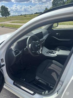 Balts BMW 320 2022 Kauņa, ar dzinēja tilpumu 2.00 L un nobraukumu 77 tūkst. km par 24700 €, foto 12 vietnē AUTOMOTO.COM.LV